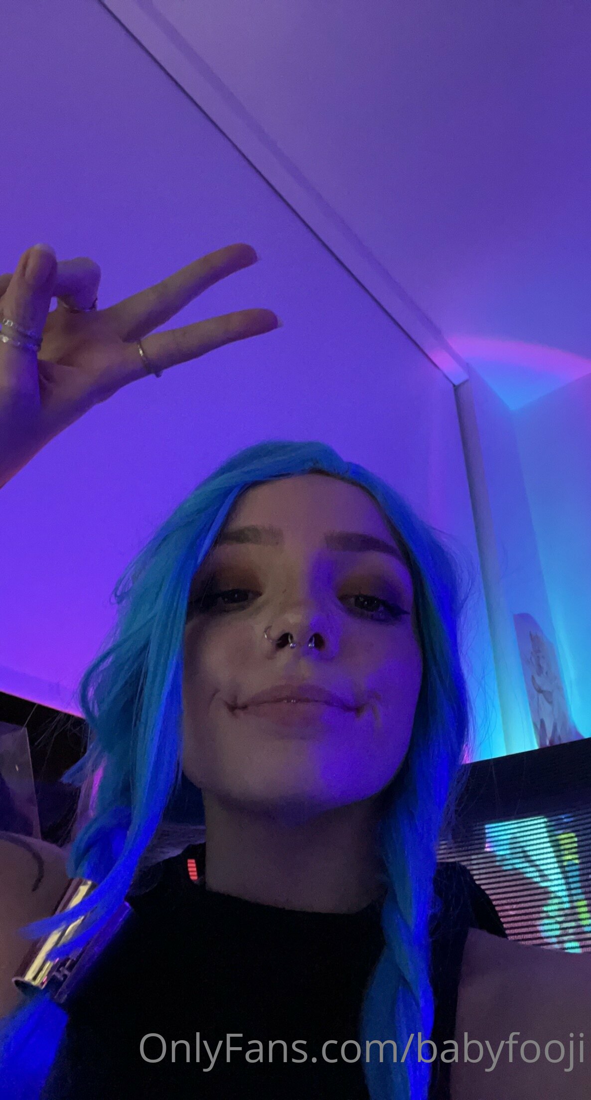 Depvailon.Com: Babyfooji - jinx | Page 1/4