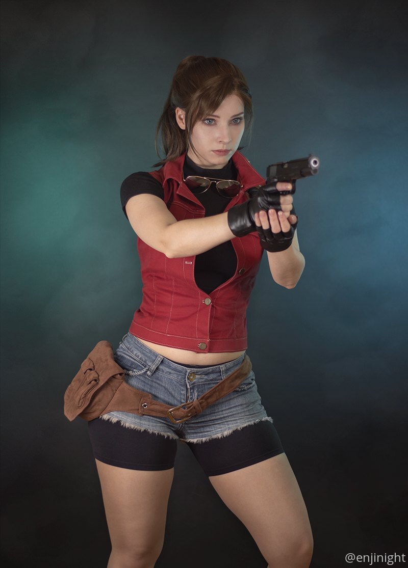 Depvailon.Com: Enji Night - Claire Redfield | Page 1/2